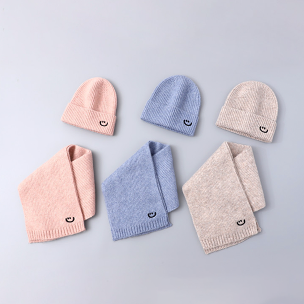 Smiley Scarf - Dark Gray – Sam and Louloute